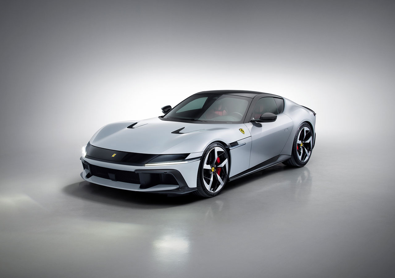 페라리, 미국 진출 70주년 기념 자연흡기 V12 모델 "12실린드리" 공개