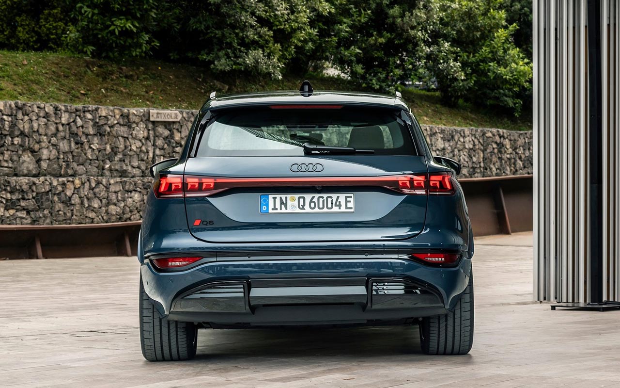 아우디, 프리미엄 중형 SUV Q6 e-tron 공개