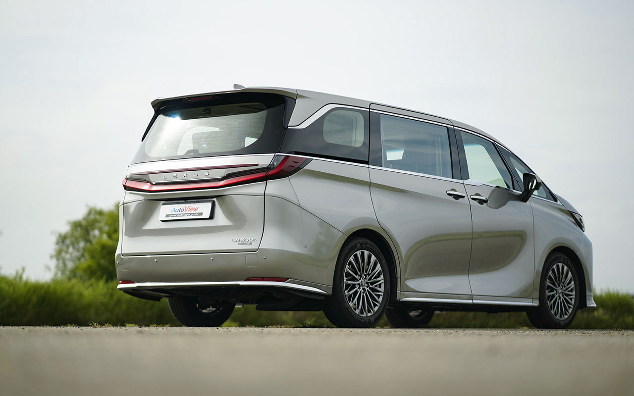 [시승기] 렉서스 LM 500h 로얄(Royal)