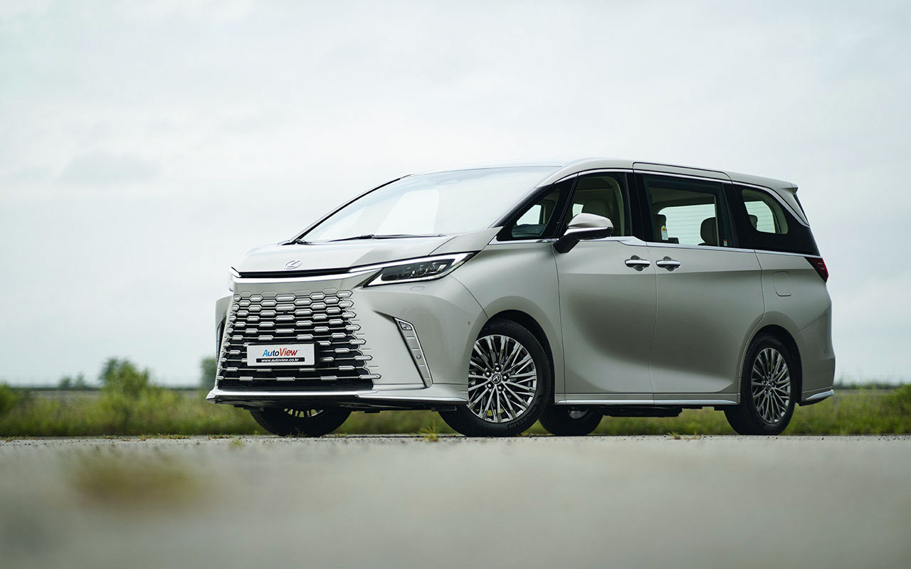 [시승기] 렉서스 LM 500h 로얄(Royal)