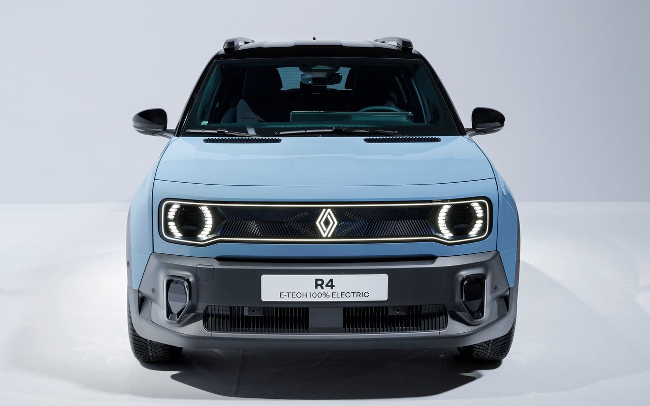 30년 된 차를 되살려 팔겠다는 르노 ... 전기 SUV 르노 4 E-Tech 공개