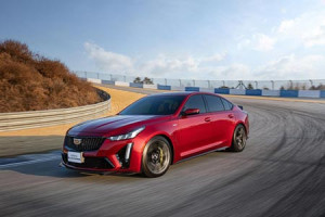 캐딜락, 677마력 슈퍼 세단 CT5-V 블랙윙 국내 출시